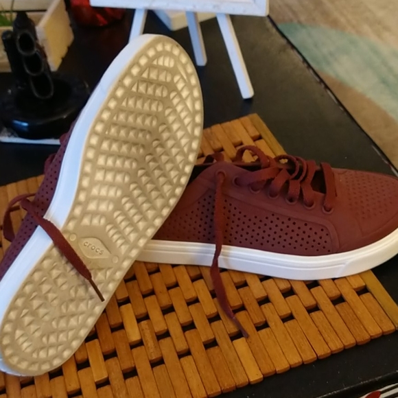 CROCS | Shoes | Mens Maroon Crocs | Poshmark